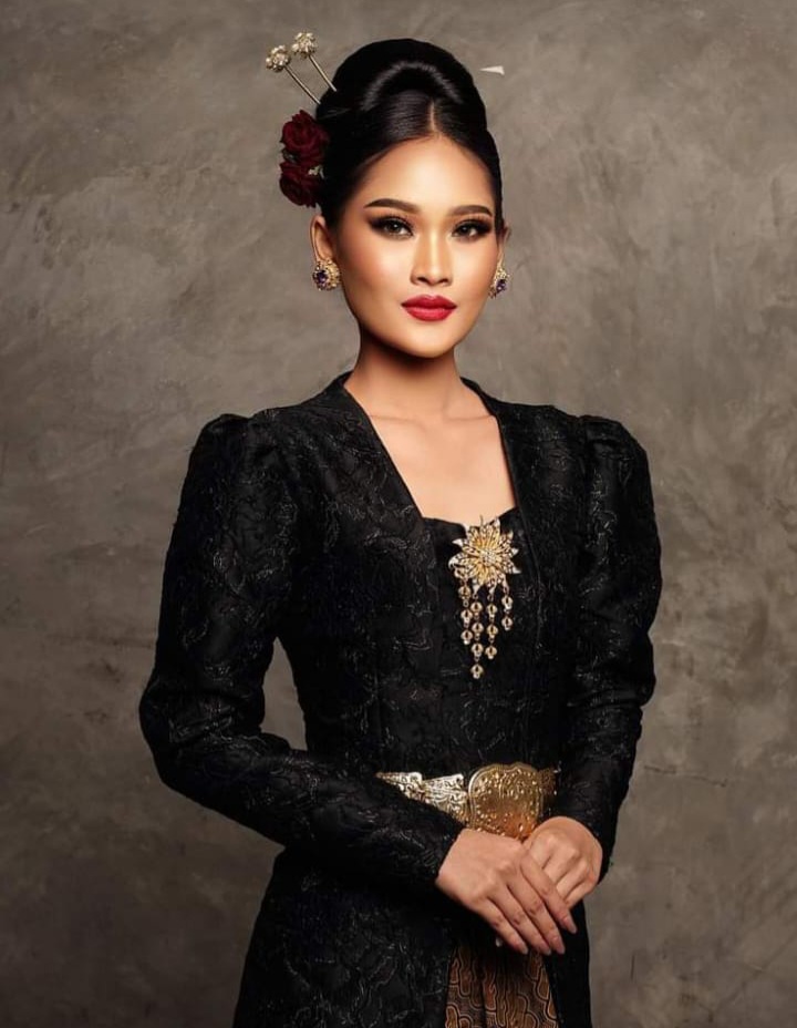 Finalis Misss Mega Bintang Jawa barat Tia Nur Agustin: Mohon Doa Dan Restu Untuk Masyarakat ...
